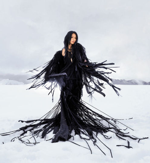 Hebe赴冰岛拍MV 每次开工憋尿6小时(图)_音乐频道_凤凰网