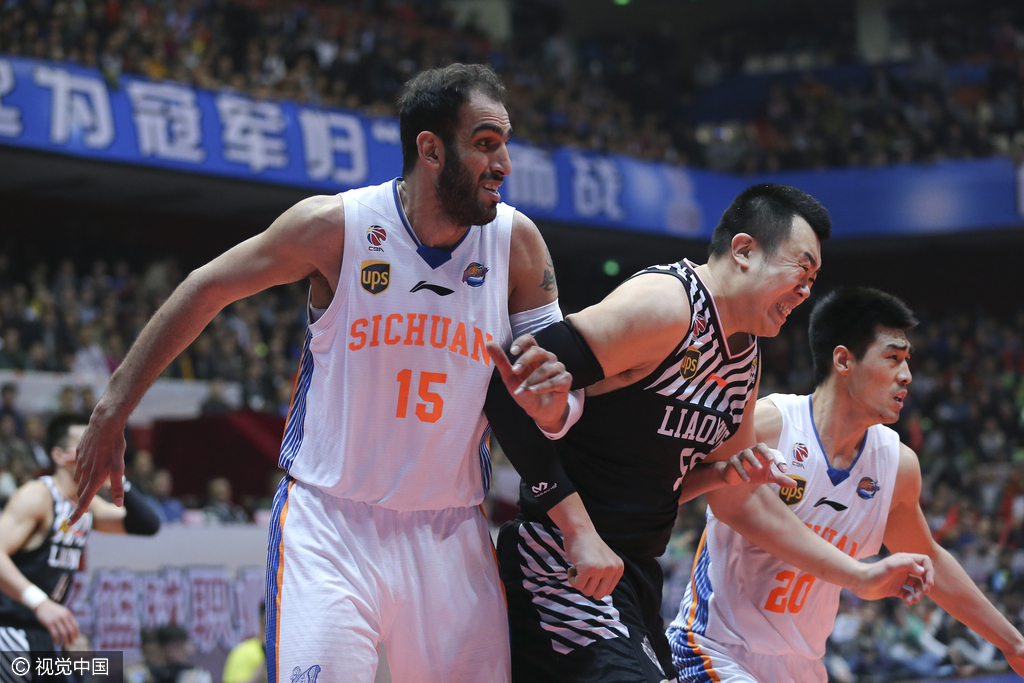 CBA总决赛G4：邓哈哈58分 四川3-1辽宁夺赛点