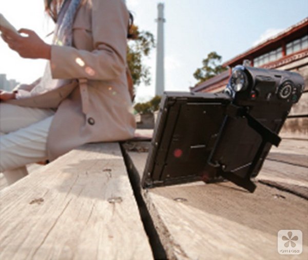 卡西欧EX 10&EX 100 熟女最爱的专业级美颜相机|相机|光圈_凤凰时尚