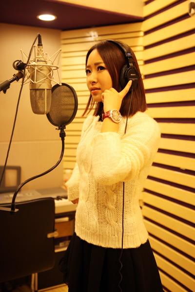 Sara录音棚庆生 新专辑亲自掌舵冲击全方位艺人_音乐频道_凤凰网